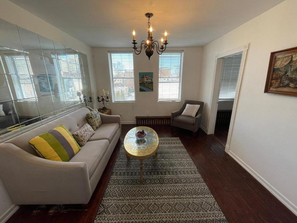 Beautiful Apartment 2 Bedrooms Close To Nyc - Tremont - Bronx NY