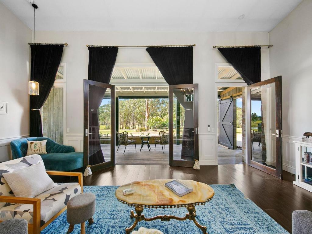 Block Eight Estate Vineyard View Villa, Belford (updated prices 2025)