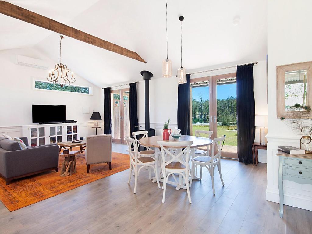 Block Eight Estate Water View Villa, Belford (updated prices 2024)