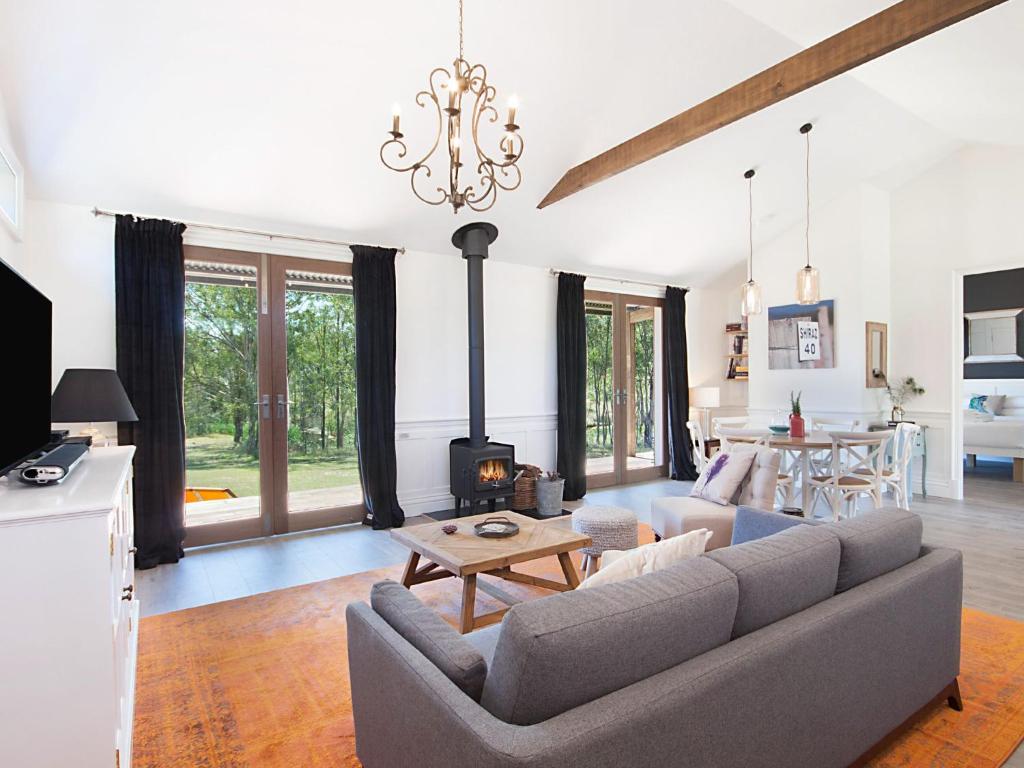 Block Eight Estate Water View Villa, Belford (aktualisierte Preise für ...