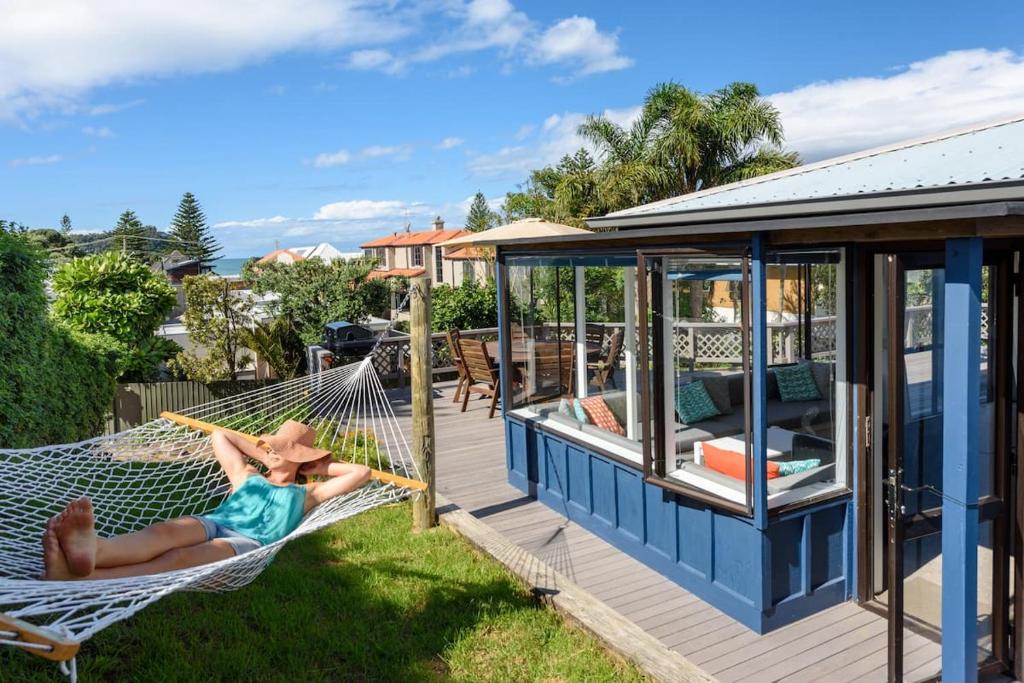 The Blue Beach House, Mount Maunganui (updated prices 2026)