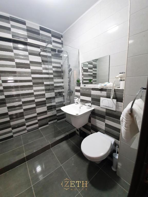 ZETH HOUSE, Mamaia Sat/Năvodari (updated prices 2025)