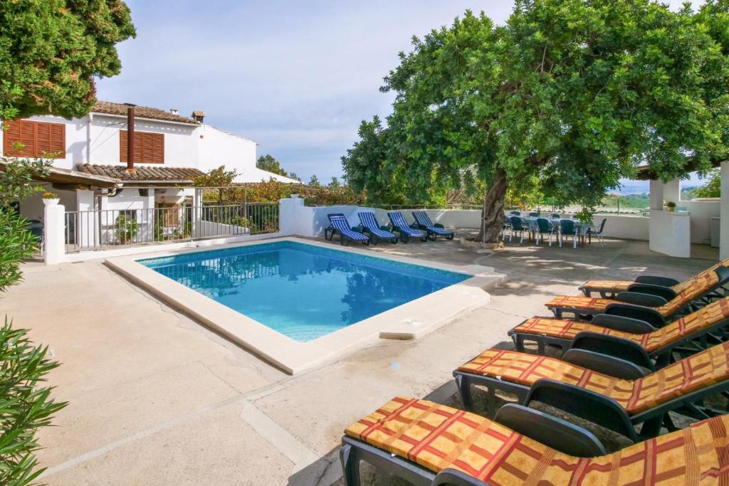 Sarola, Campanet (updated prices 2025)