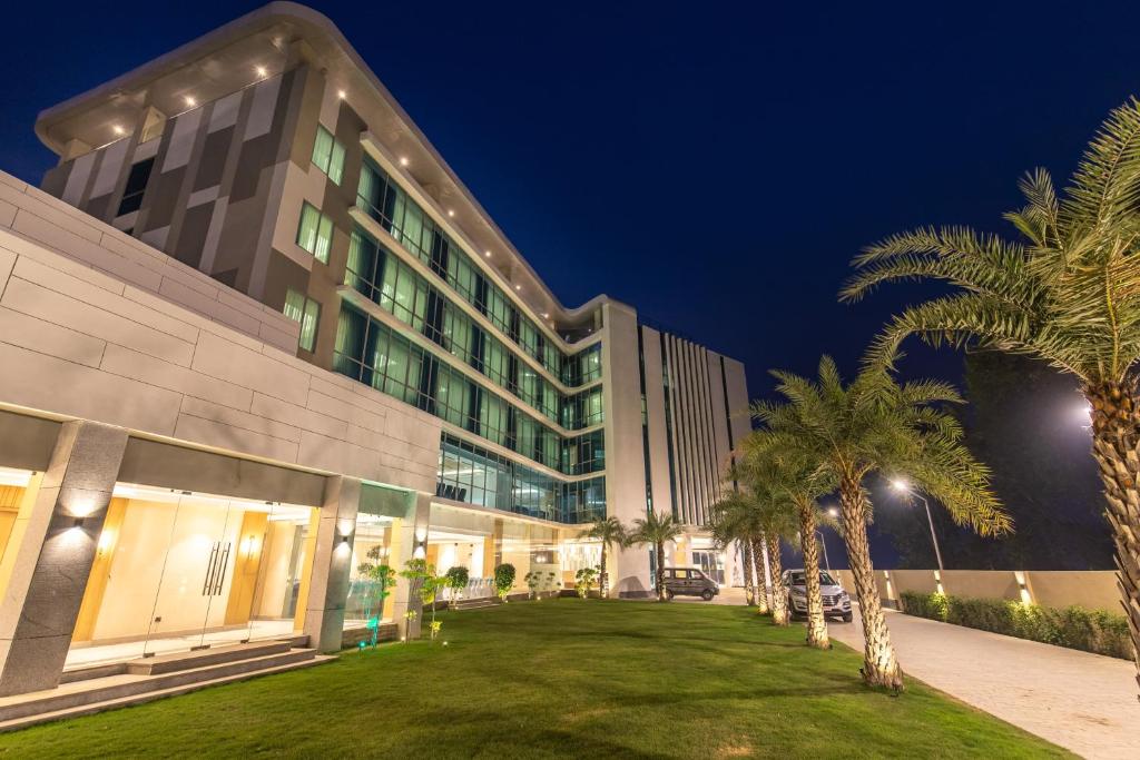 Hotel Siraichuli, Chitwan – Updated 2023 Prices