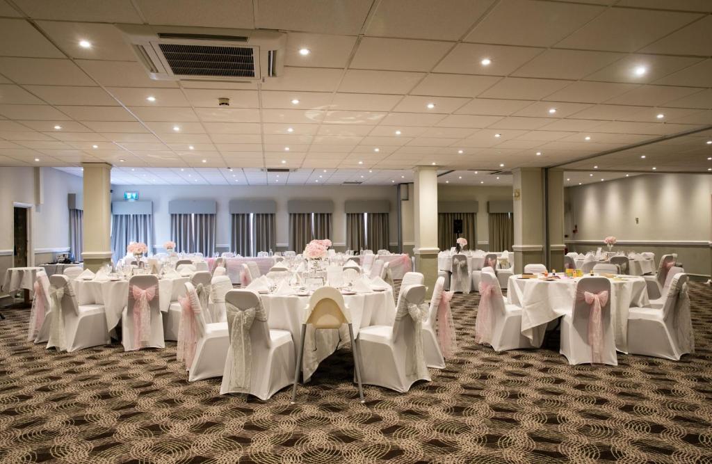 Holiday Inn Leeds Garforth by IHG, Garforth (updated prices 2025)
