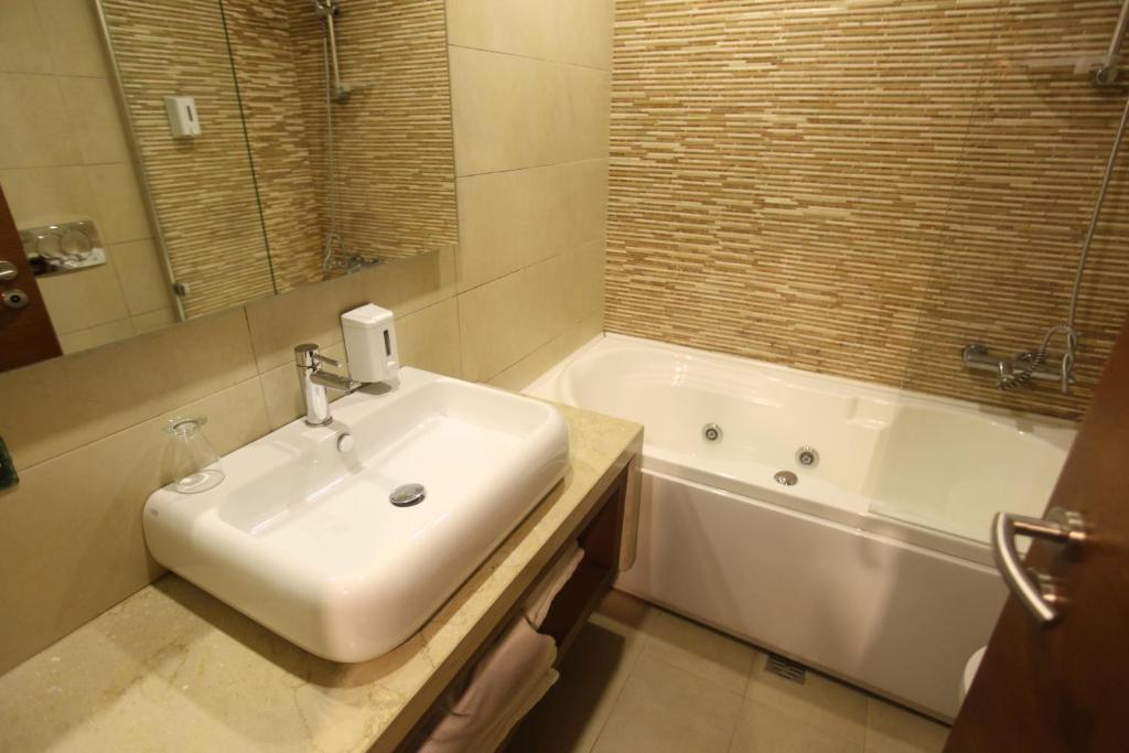 Hotel Alpin Llogara, Llogara (updated prices 2025)