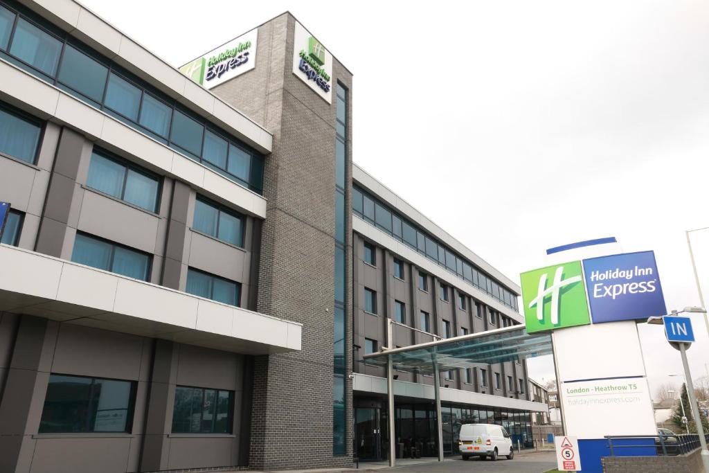 Holiday Inn Express London Heathrow T5 by IHG, Slough (updated prices 2025)