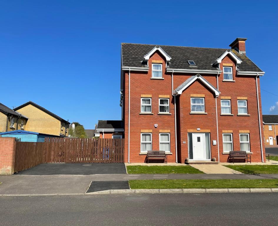 Luxury Portrush Holiday Homes - The Grove, Portrush Sleeps 14 - 6 ...