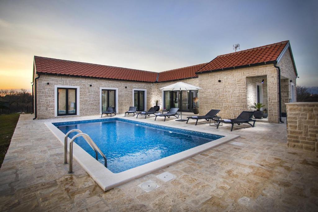 Villa Mala ZadarVillas, Privlaka (updated prices 2025)