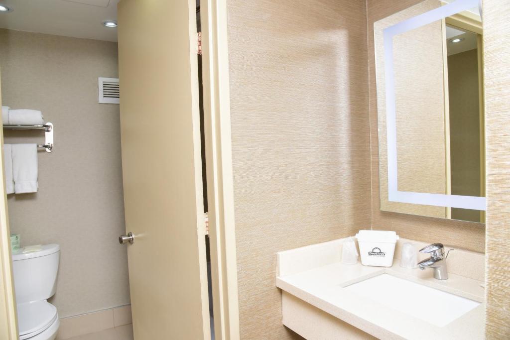 Days Inn by Wyndham Ottawa, Ottawa (updated prices 2025)