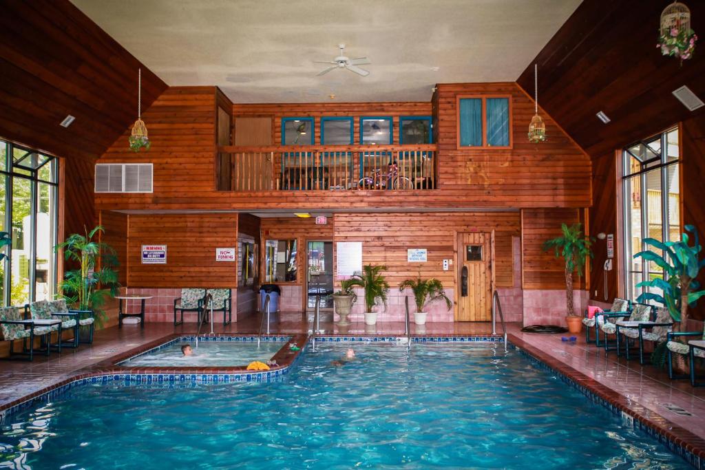 Aloha Beach Resort, Wisconsin Dells (updated prices 2025)