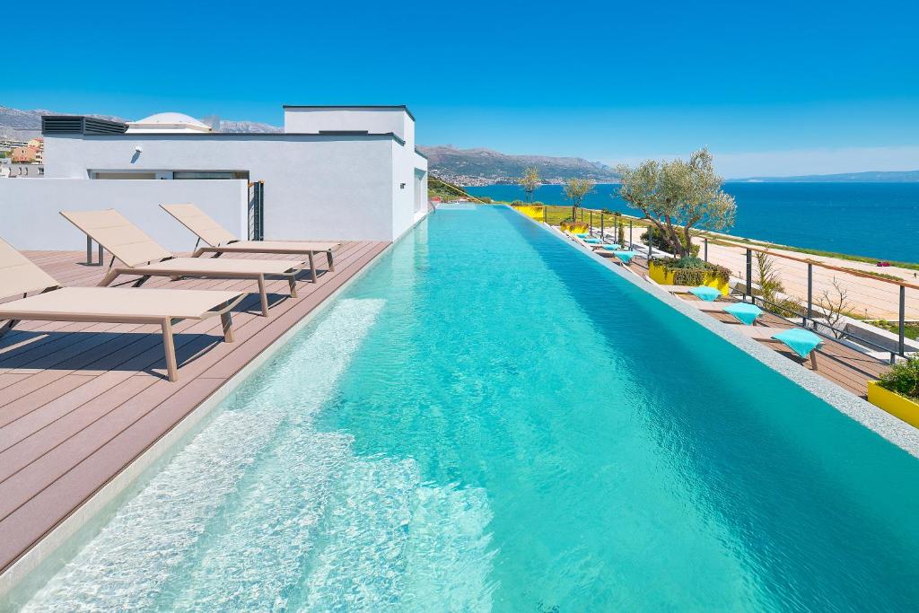 Amphora's Garden, Split (updated prices 2025)