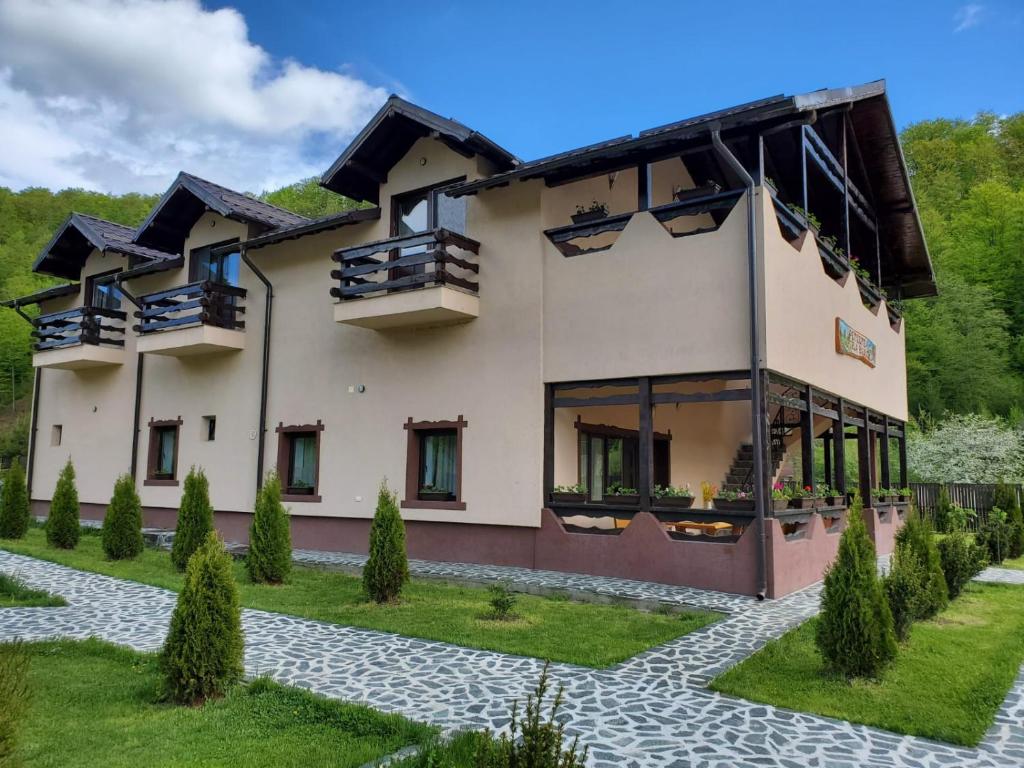 Pensiunea Perla Râușor, Rîuşor – Updated 2023 Prices