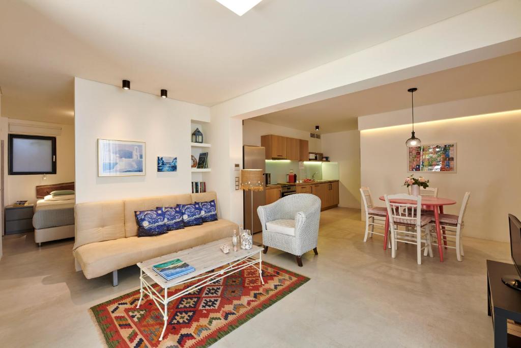 Cape Kitries, Kitriaí (updated prices 2025)