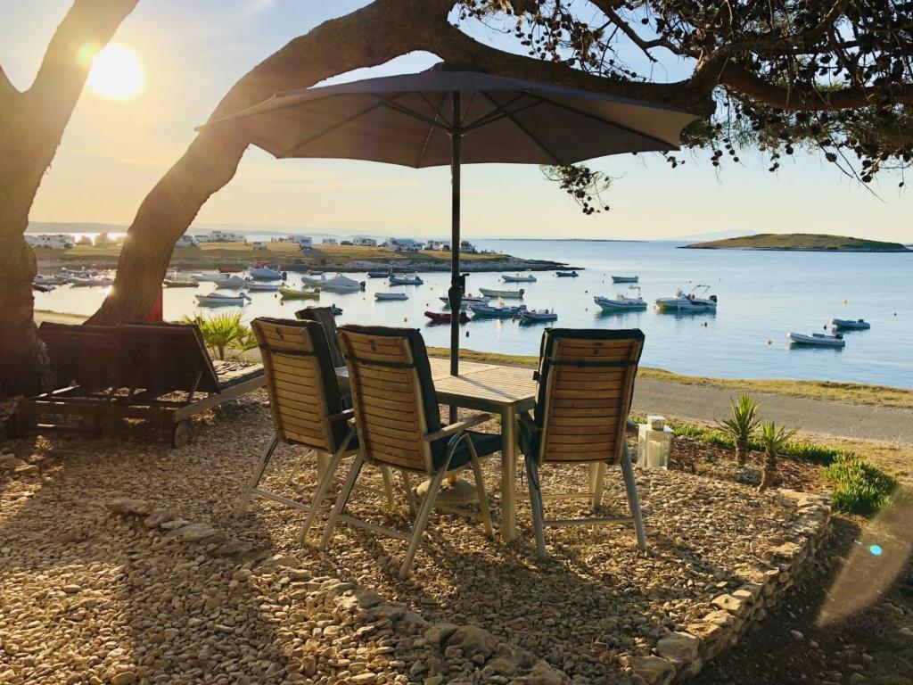 UNIQUE CAMPING EXPERIENCE, Premantura (precios actualizados 2025)