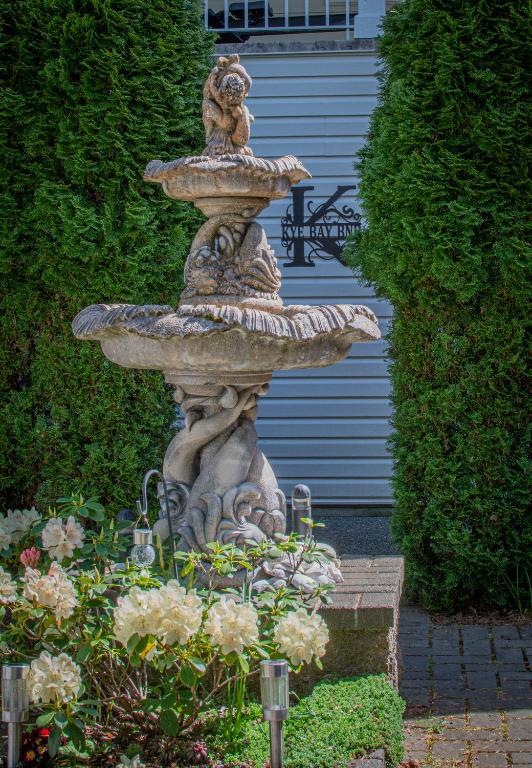 Kye Bay BnB - A Place to Breathe, Comox (updated prices 2026)