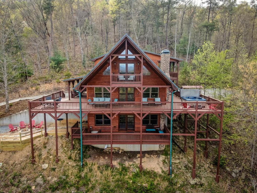 The High Life LONG RANGE VIEWS OF THE BLUE RIDGE MOUNTAINS, Mineral ...