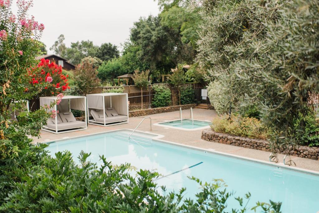 Harvest Inn, St. Helena (updated prices 2025)