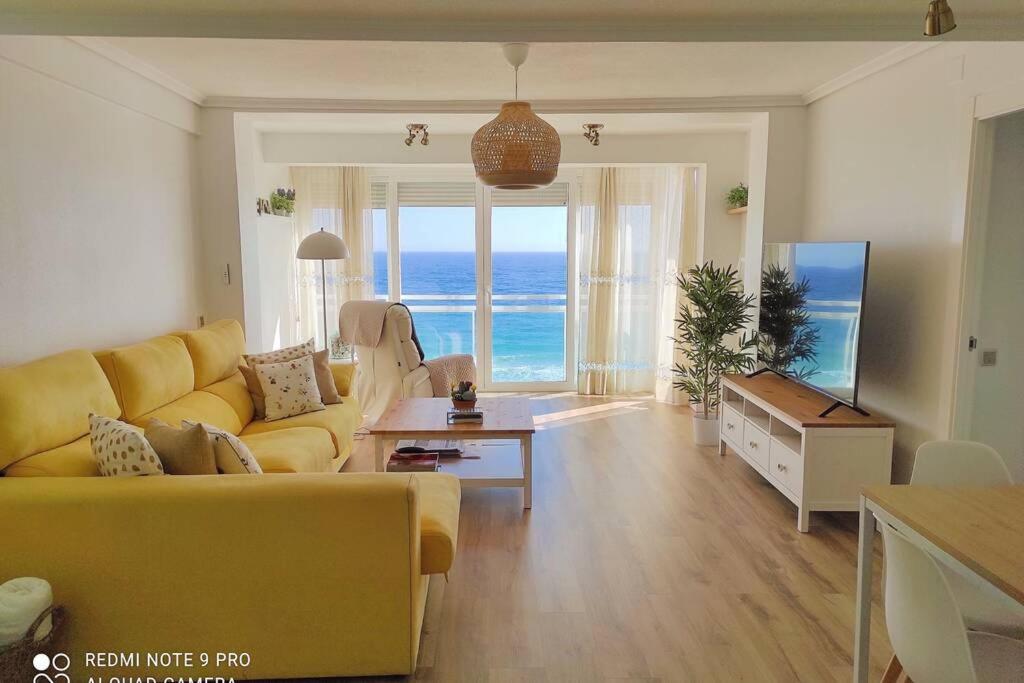 Adela Beach Apartment, lujo en 1ª línea de playa, Benidorm (updated ...