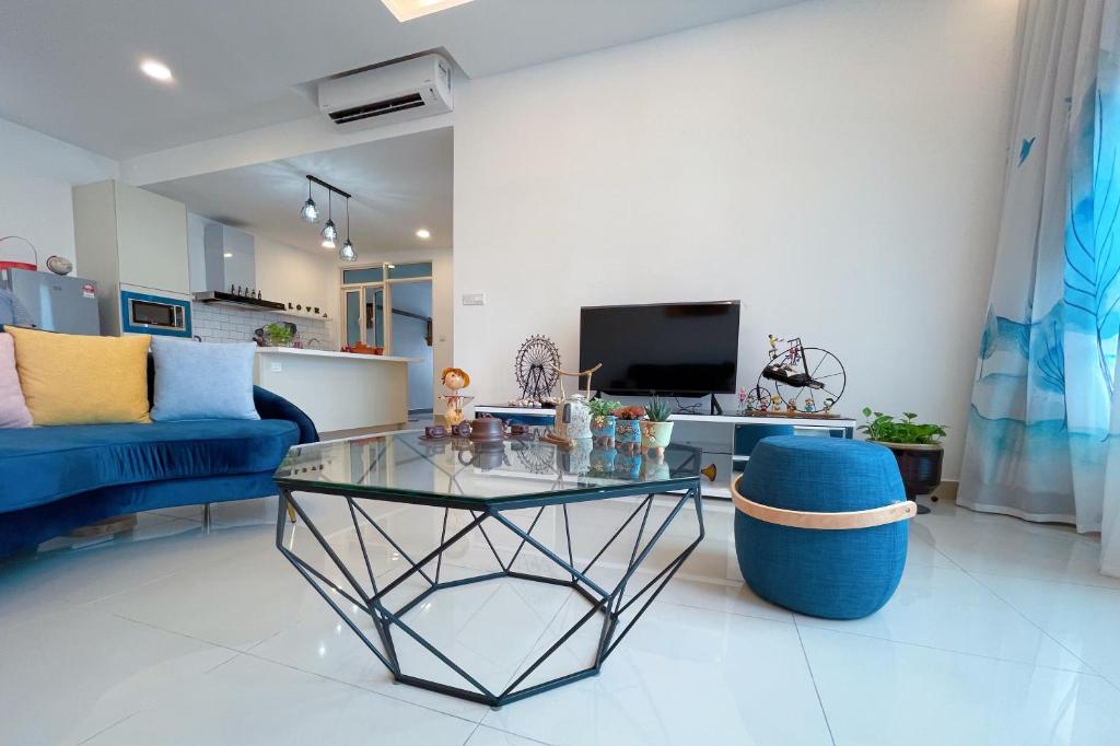 Comfy Family Suite 3 Bedrooms @ Menjalara - Sungai Buloh