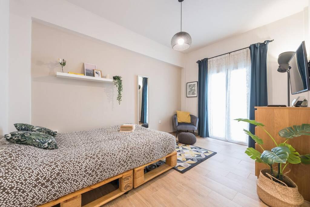 Koukaki Stylish Studio, Athens (updated prices 2025)