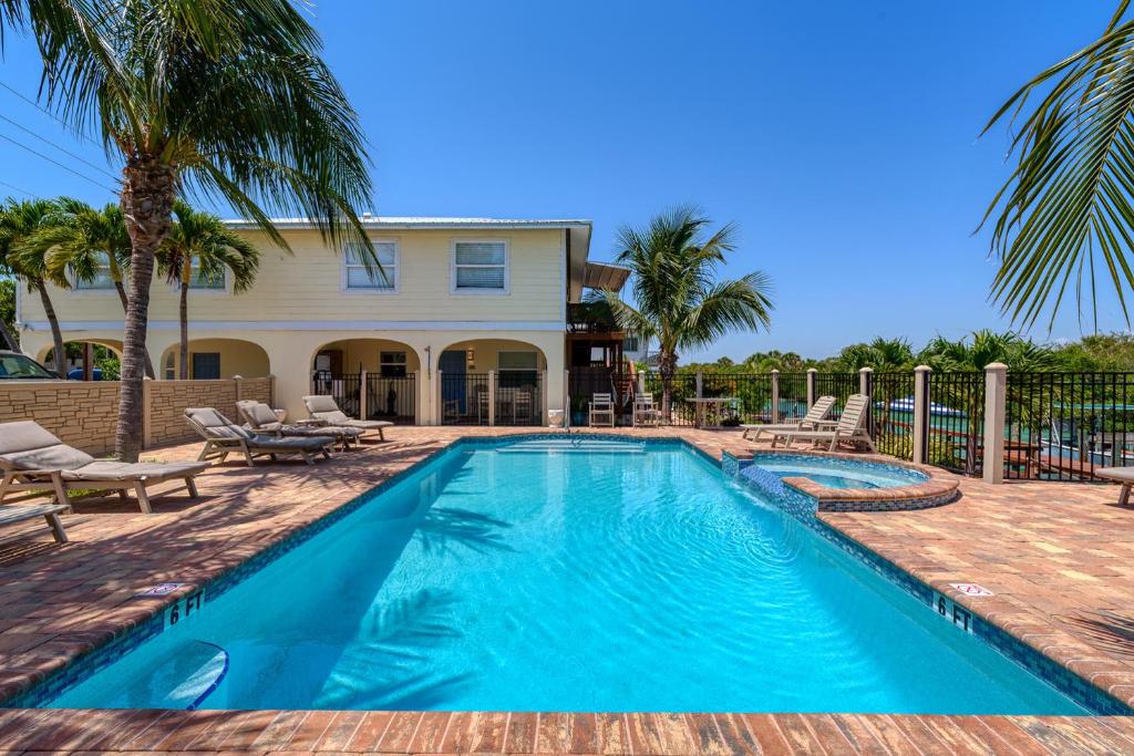 Suntan Terrace, Nokomis (updated prices 2025)