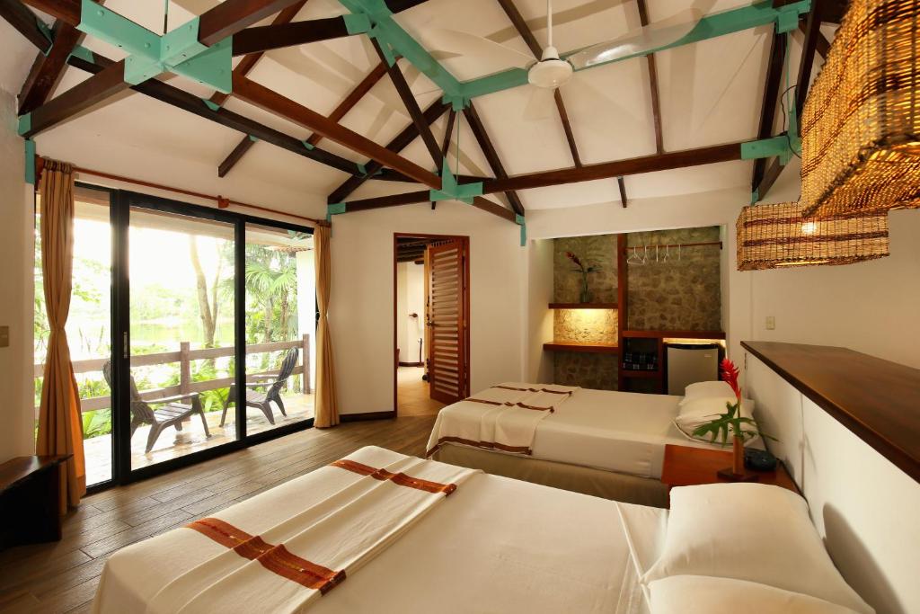 Villa Maya, Flores (updated prices 2025)