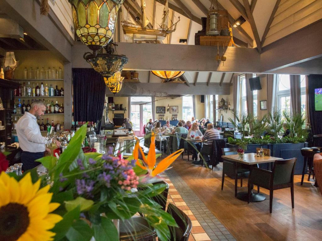 Holiday Home EuroParcs Resort De Rijp-2 in West-Graftdijk