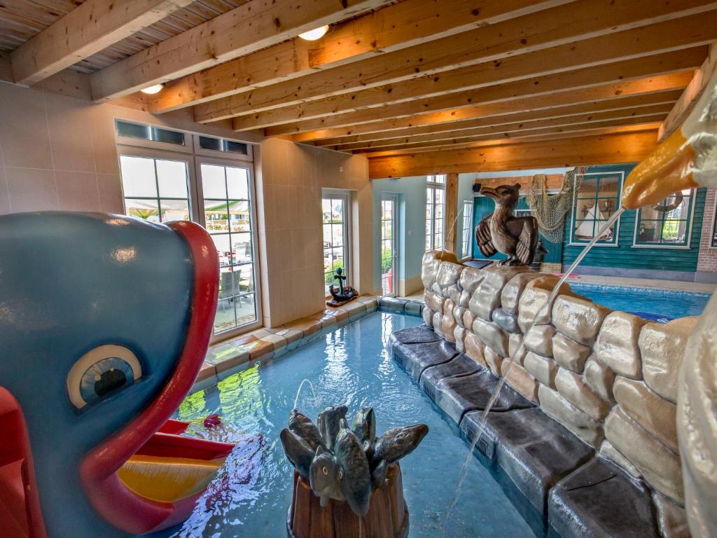 Holiday Home EuroParcs Resort De Rijp-2 in West-Graftdijk