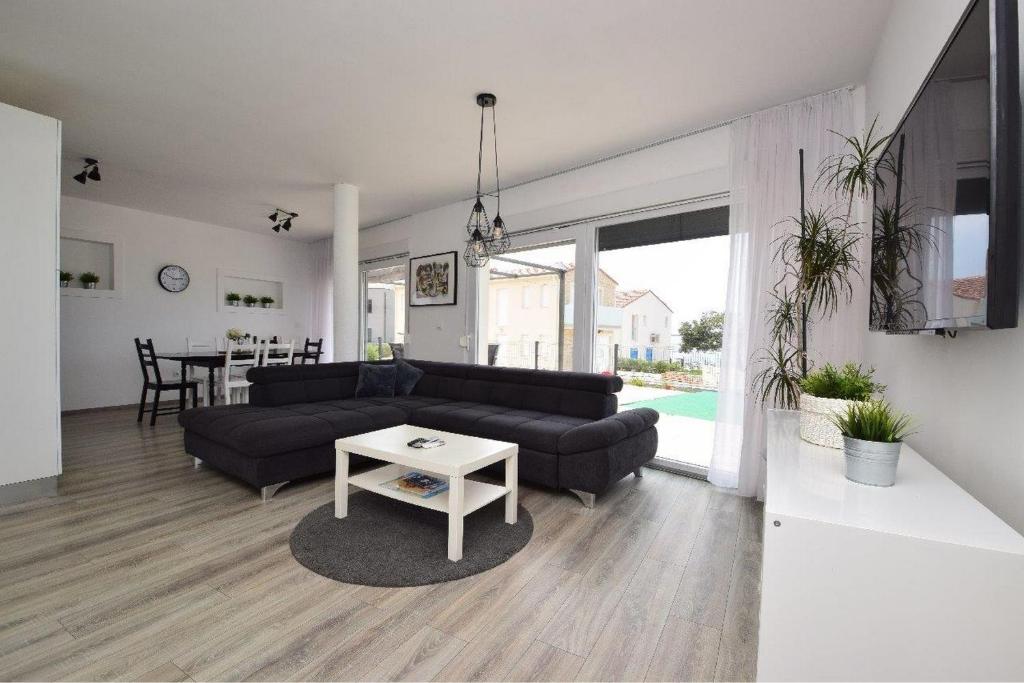 Apartments Lueva, Privlaka (updated prices 2025)