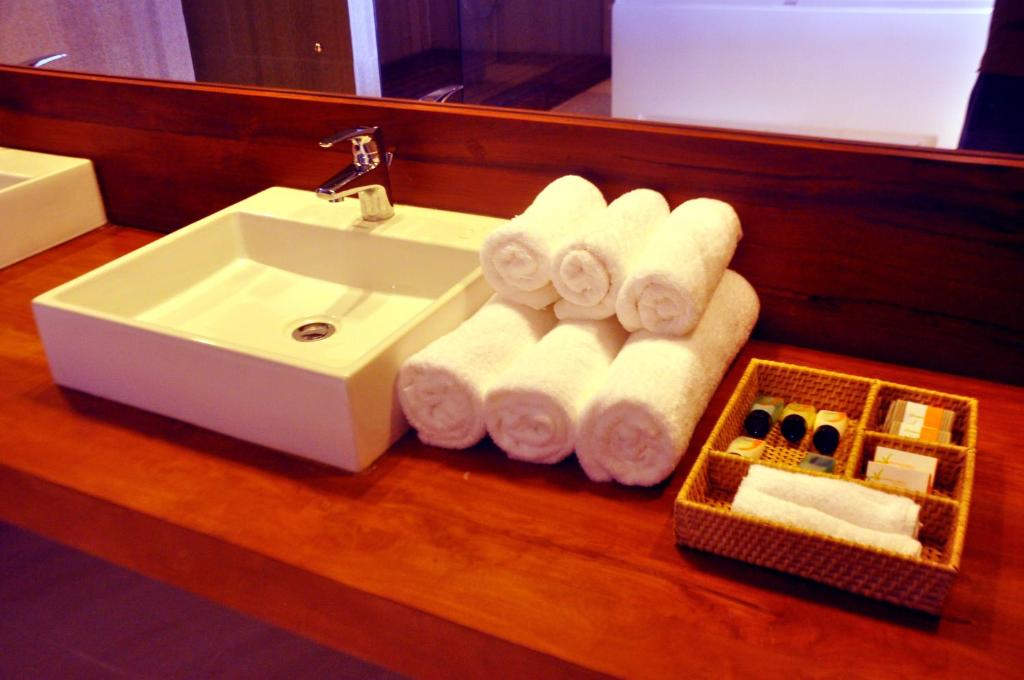 Pandanus Beach Resort & Spa, Bentota (updated prices 2025)