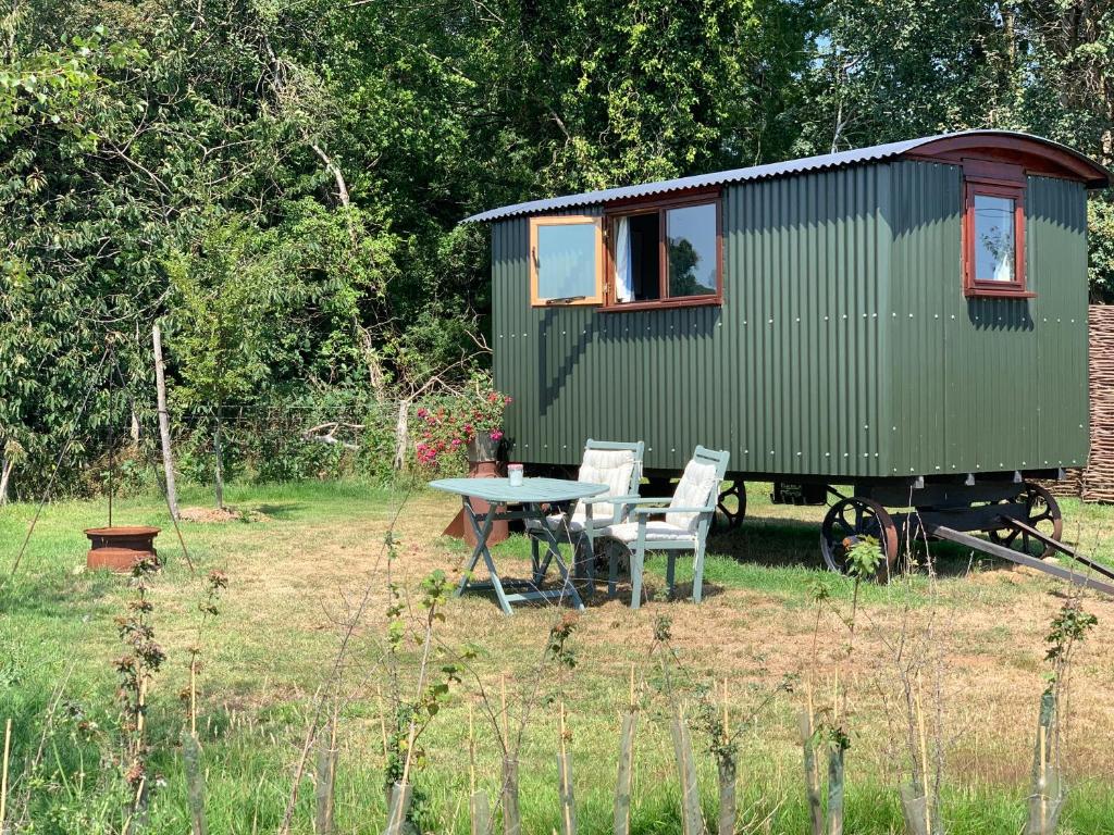 Sindles Farm, Emsworth (updated prices 2026)