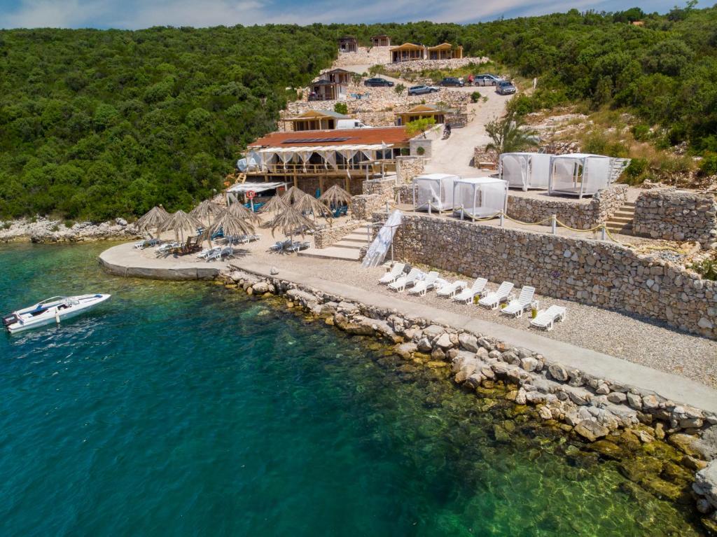 Feral Beach, Neum (updated prices 2025)
