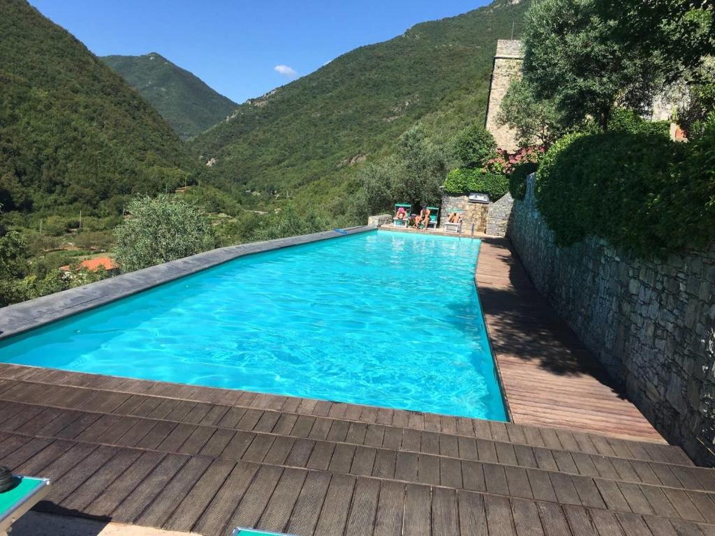 Stunning Medieval Mountain Retreat With Pool, Castelbianco (updated ...