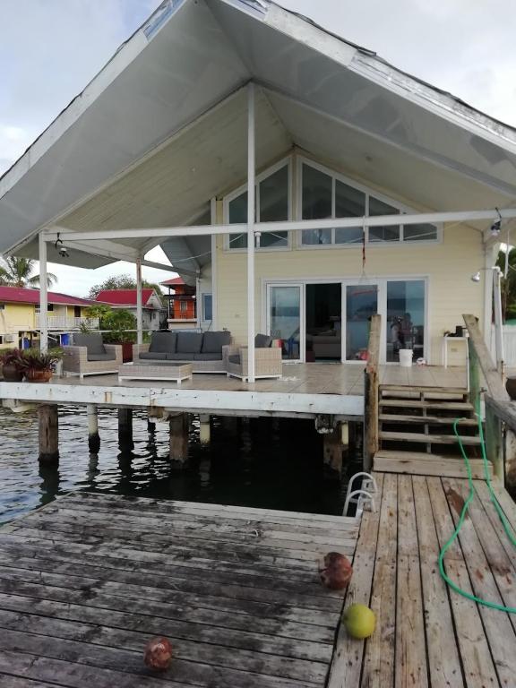 La Casa Bahia Azul de Bocas, Bocas Town, Panama - Booking.com