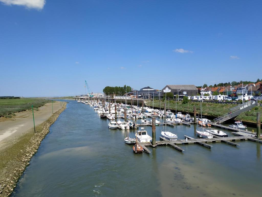 Au cœur de la baie de canche entre terre et mer, Étaples (updated ...