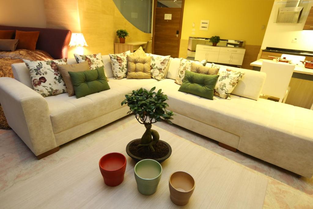 Delora Hotel and Suites, Chtaura (updated prices 2025)