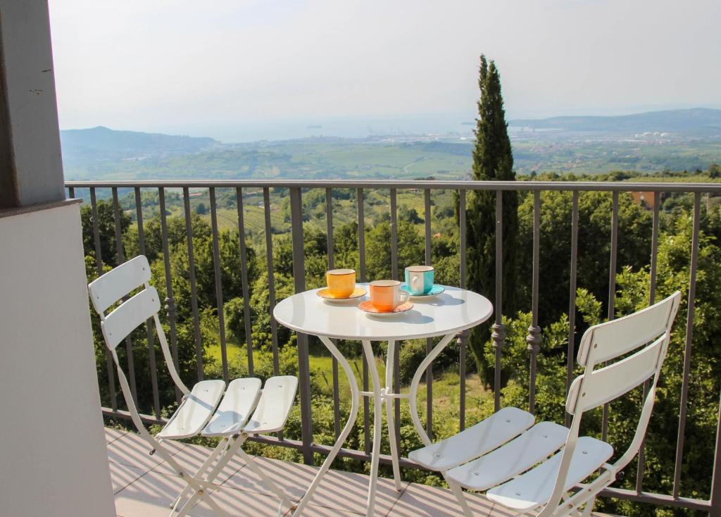 Bellevue, Marezige (updated prices 2025)