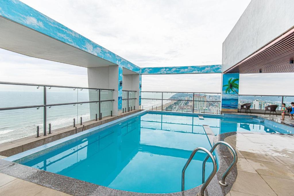 Hotel HTH Ruby (Vietnam Sầm Sơn) - Booking.com