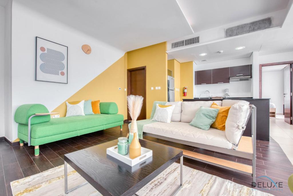 Homely 1BR at The Matrix Dubai Sports City by Deluxe Holiday Homes ...