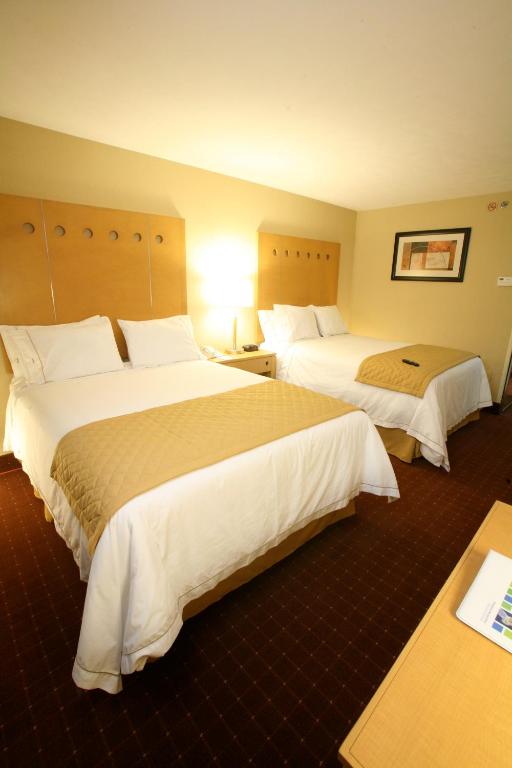 Holiday Inn Express Saltillo Zona Aeropuerto by IHG, Saltillo (updated ...