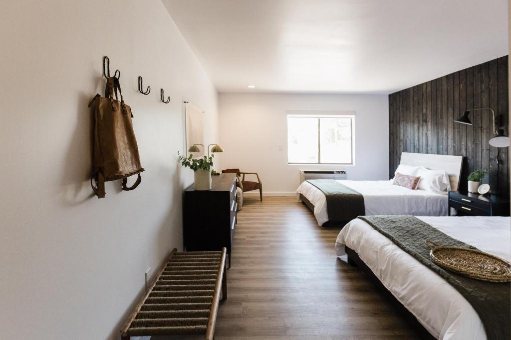 Wonderstone at Glacier, Columbia Falls (updated prices 2025)