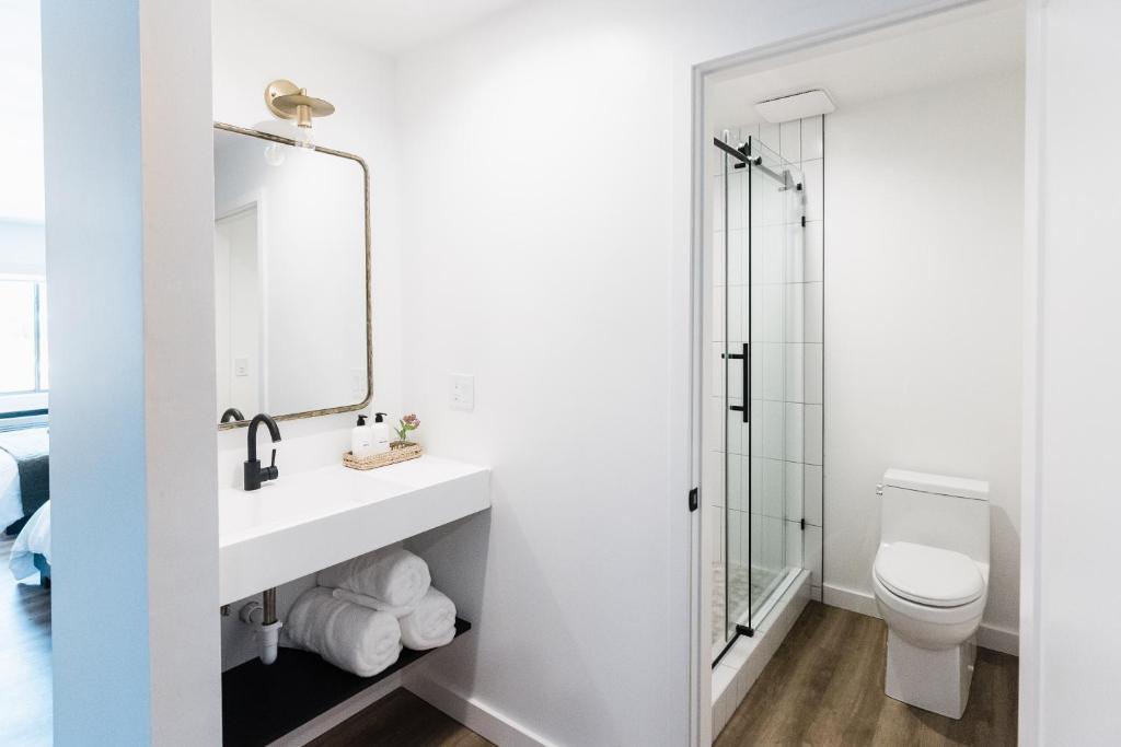 Wonderstone at Glacier, Columbia Falls (updated prices 2025)