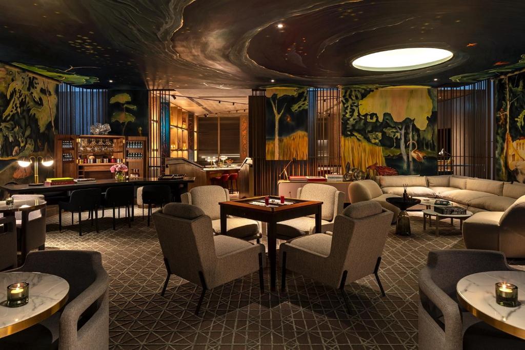 The Londoner, London (updated prices 2025)