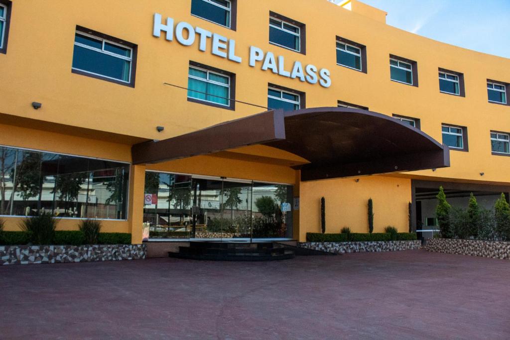 Hotel & Villas Palass