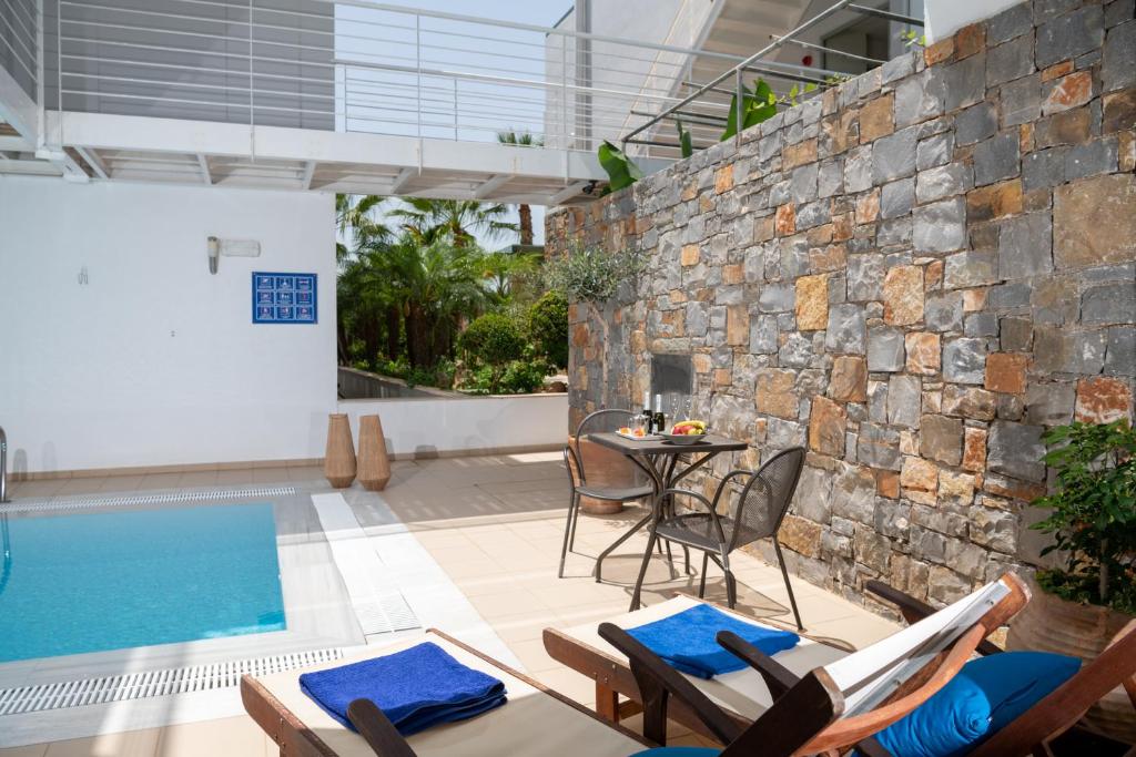 Angela Suites Boutique Hotel, Sisi (updated prices 2025)