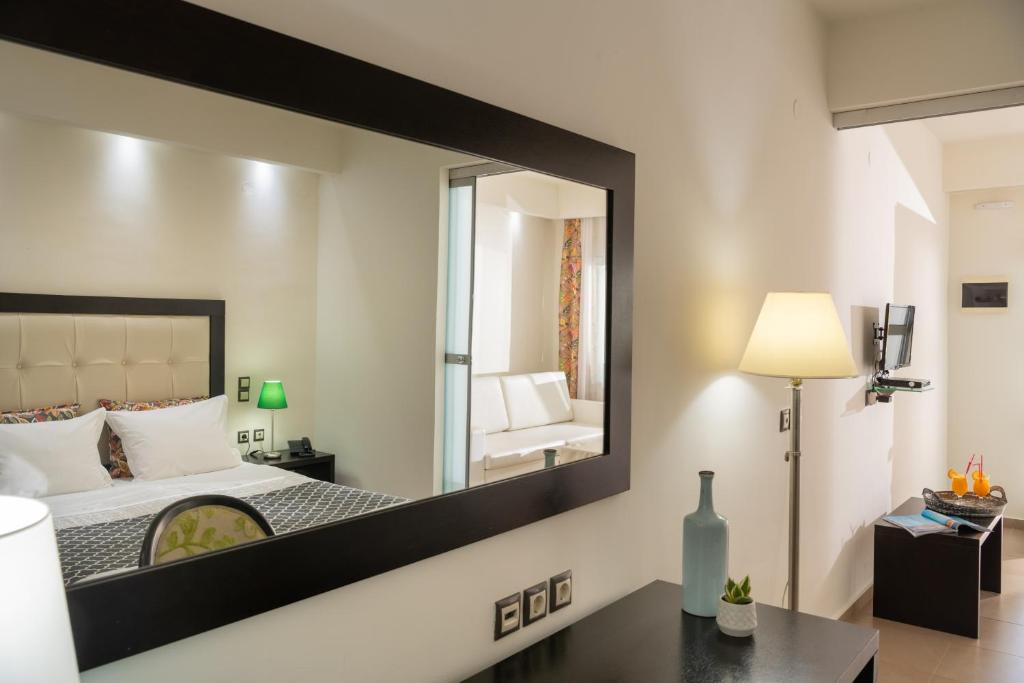 Angela Suites Boutique Hotel, Sisi (updated prices 2025)
