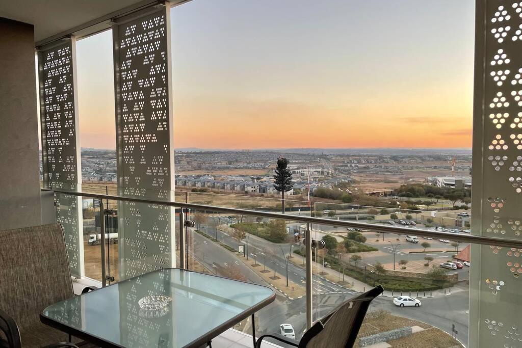 Ellipse Waterfall Upmarket Apartment, Midrand (updated prices 2025)