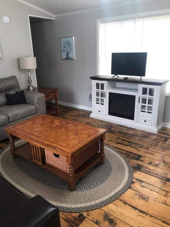 Hoot Nanny's Cottage on Mossy Creek, Cleveland (updated prices 2026)