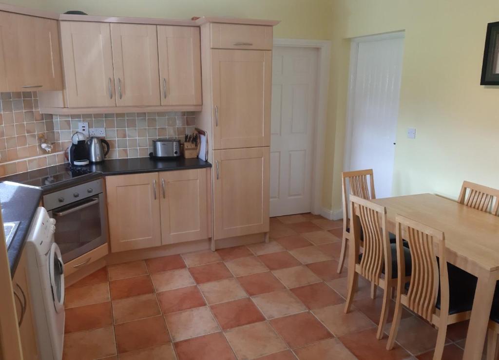Primrose Cottage, Kinnitty – Updated 2023 Prices